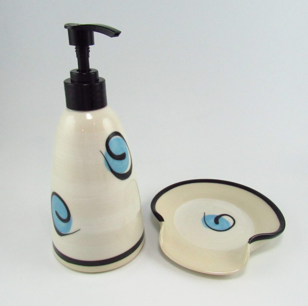 Making memories with Su Chi Pottery - Rose Squared Art Shows